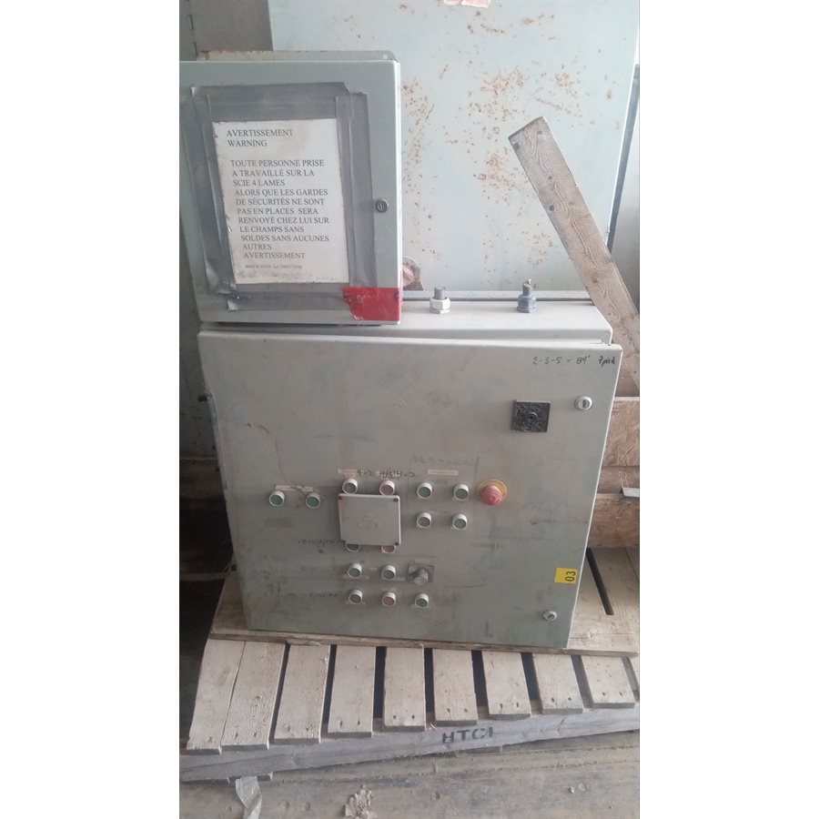 BOITE DE CONTROLE ÉLECTRIQUE - 30PO X 46PO X 10PO