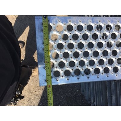 CAILLEBOTIS SHUR GRIP 1-1 / 2PO X 12PO X 12PI GALVANISÉ